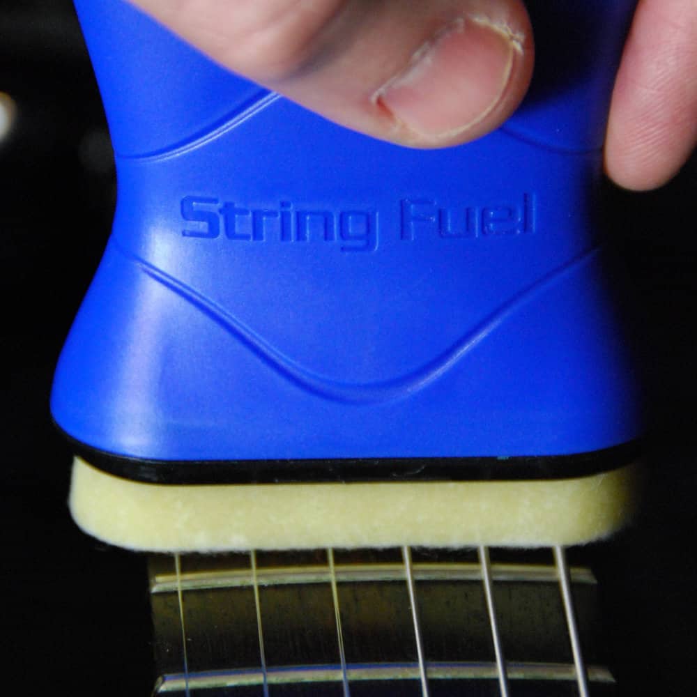 Top 27 Must Have Guitar Accessories For Every Guitarist – Rock Guitar ...