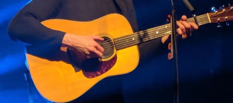 Why Guitarists Cover The Soundhole Of An Acoustic Guitar? – Rock Guitar ...