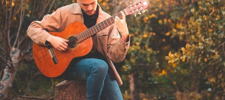 15 Best Guitar Foot Stools(Foot Rests) And How To Use One? – Rock ...