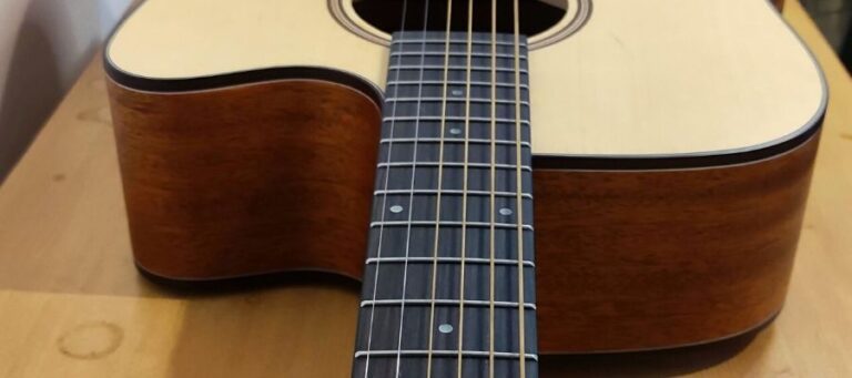 Top 10 Reasons Why Your Guitar Strings Break And How To Prevent It ...