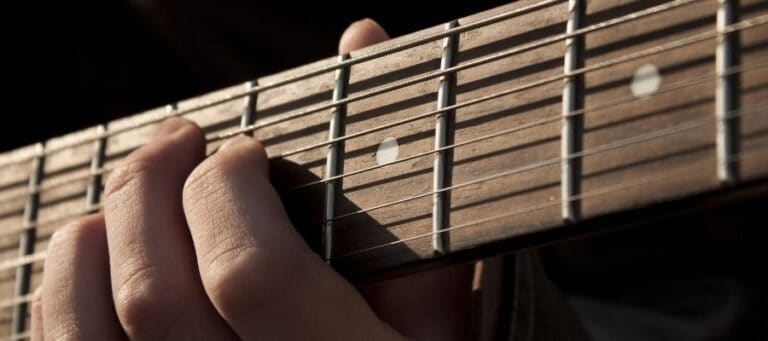 How To Prevent Guitar Strings From Rusting And Extend Their Life ...