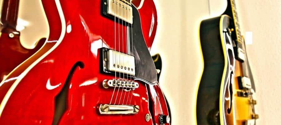 Telecaster Vs ES 335 – Which One Is Better For Your Style? – Rock ...